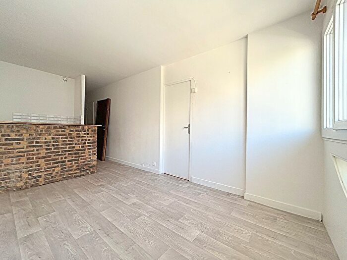 Appartement à vendre - Grigny, Grigny, Gare - 2 pièces - 1 chambre