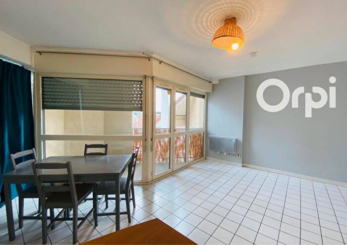 Centre Ville Est, Voiron : Appartement 1 pièce à louer