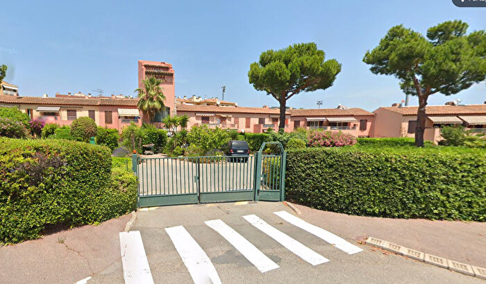 Appartement à louer - Vallauris, Les Mauruches - 1 pièce