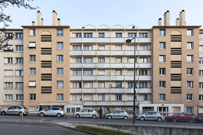 Appartement à louer - Archeveche, Charenton-le-Pont - 3 pièces - 1 chambre