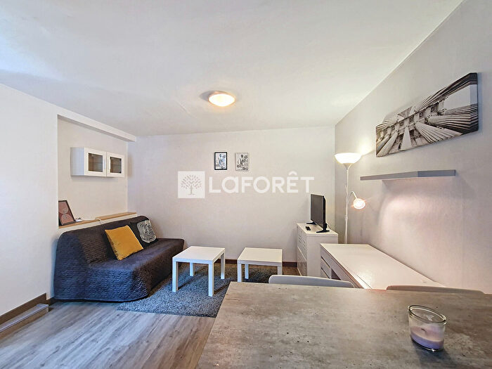 Appartement à louer - Pau, Centre-ville - 1 pièce