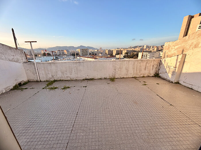 Appartement à vendre - Marseille e , Saint-Pierre - 3 pièces - 2 chambres