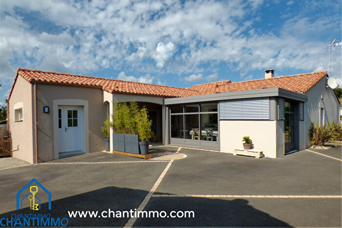 Maison 5 pièces à vendre à La Châtaigneraie