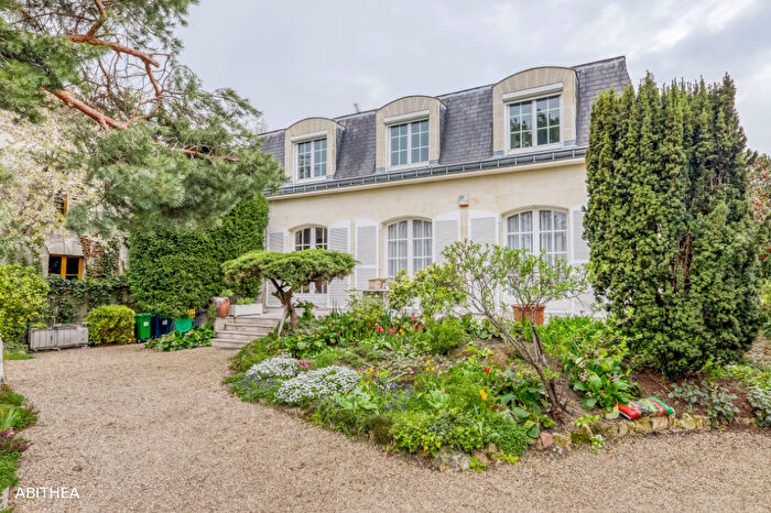 Limeil-Brévannes, Anatole France, Piard, Curie : Maison 15 pièces à vendre
