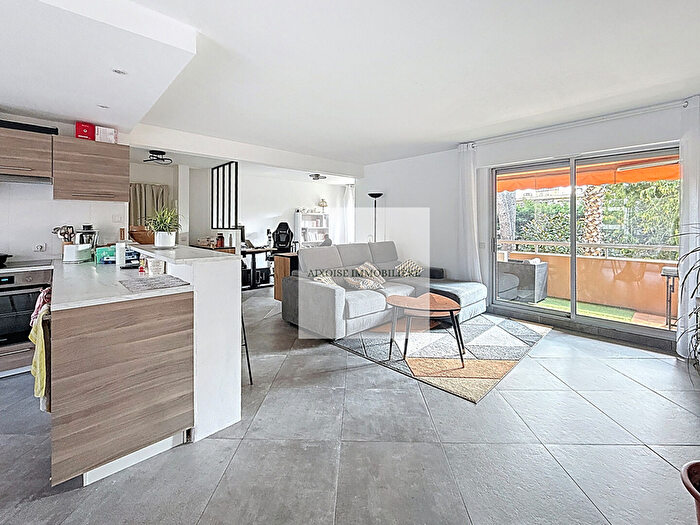 Appartement à vendre - Aix-en-Provence, Saint-Donat, Les Platanes - 4 pièces - 3 chambres