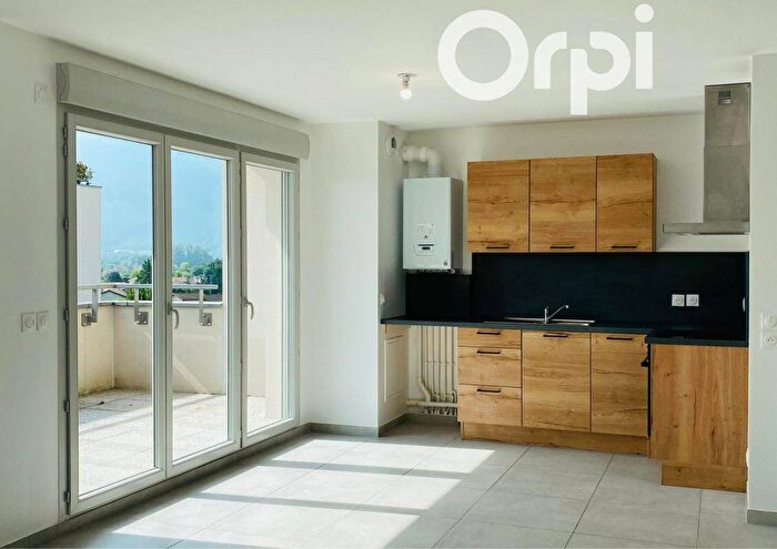 Appartement à louer - Les Iles, Moirans - 1 pièce