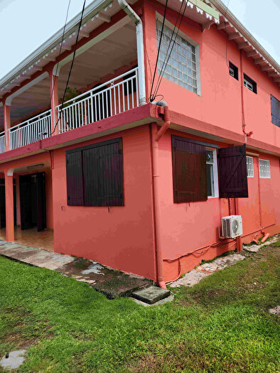 Maison à louer - Goyave - 5 pièces - 4 chambres