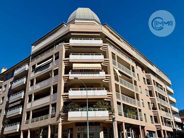 Appartement à louer - Nice, Riquier - 2 pièces - 1 chambre