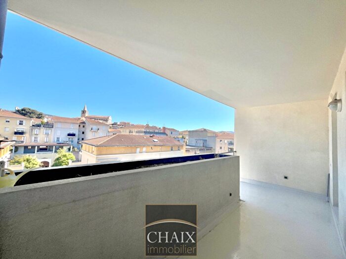 Centre Ville, Aubagne - Appartement 2 pièces à louer