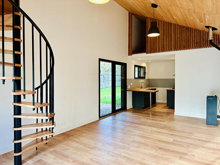 Maison à vendre - Tour-de-Faure - 4 pièces - 3 chambres