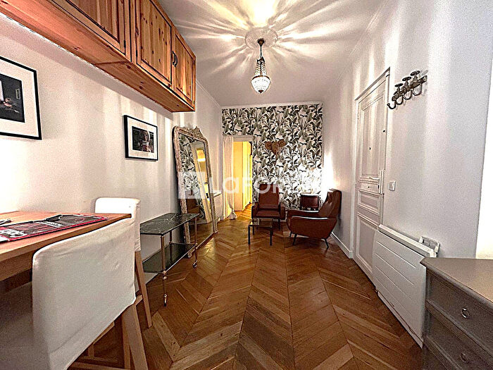 Appartement à vendre - Paris e , Dauphine - 2 pièces - 1 chambre