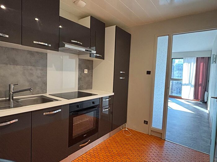 Appartement à louer - Nancy, Centre-ville, Charles III - 1 pièce