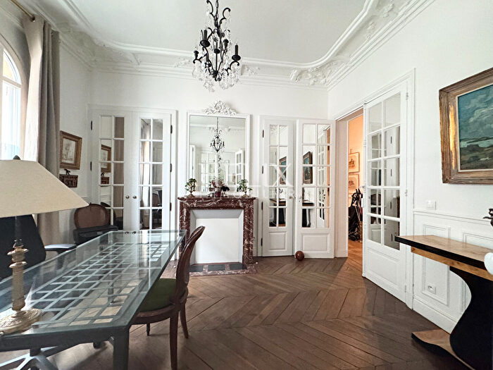 Saint-Germain-en-Laye, Centre-ville, Quartiers forestiers : Appartement 4 pièces à vendre