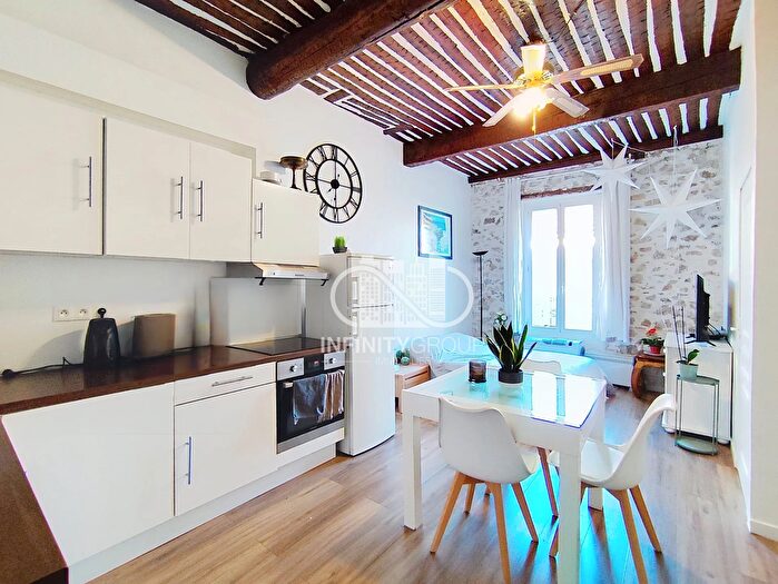 Appartement à vendre - Antibes, Coeur de ville - 2 pièces - 1 chambre