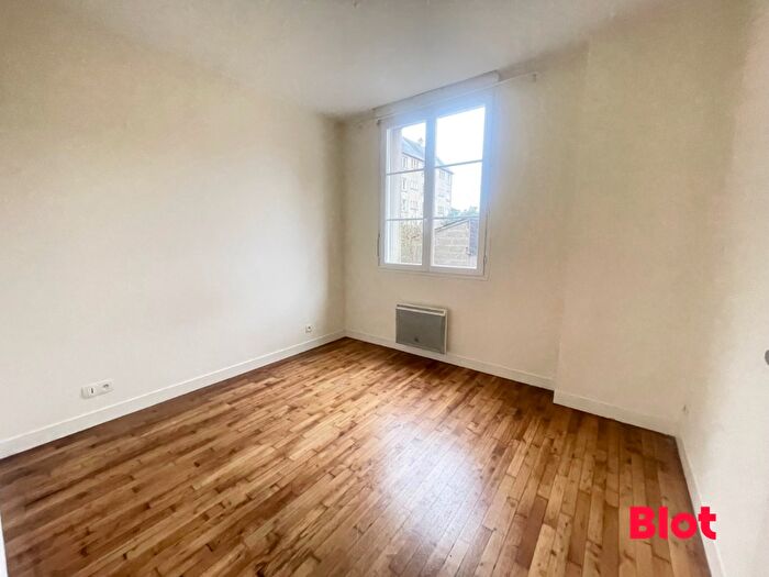 Appartement à vendre - Quartiers Centre, Colombier - 2 pièces - 1 chambre