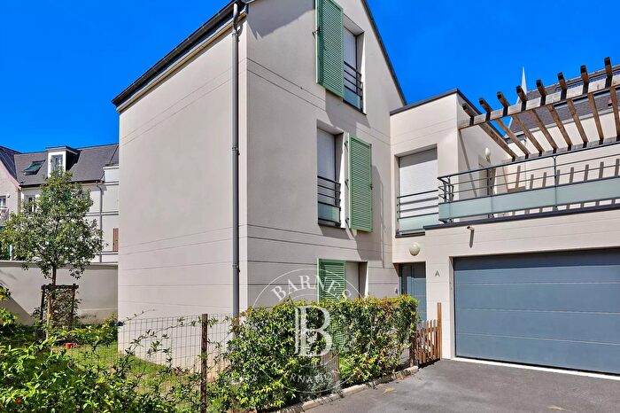 Maison à louer - Puteaux, Bergères Moulin - 6 pièces - 3 chambres