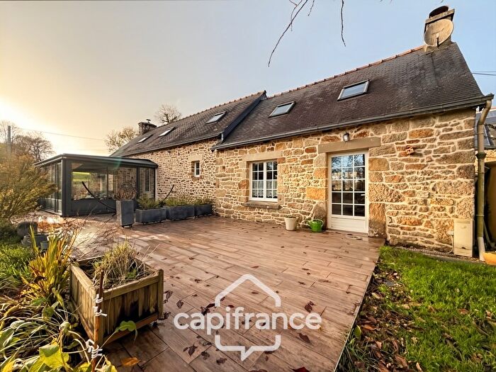 Maison à vendre - Langoëlan - 6 pièces - 4 chambres