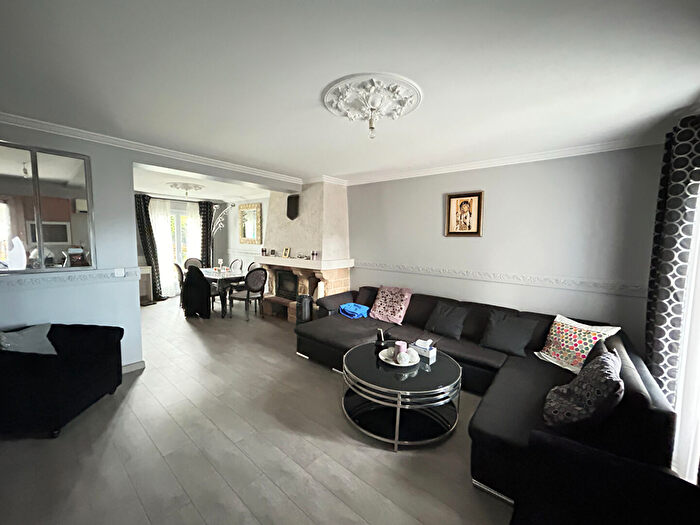 Maison à vendre - Le Thillay - 5 pièces - 3 chambres