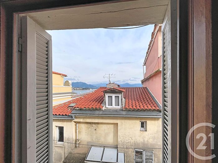 Appartement à vendre - Ajaccio, Citadelle - 3 pièces - 1 chambre