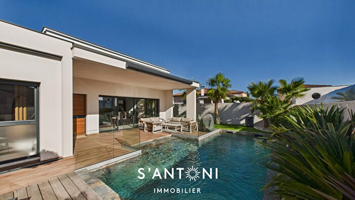 Maison à vendre - Vias, Ville - 5 pièces - 3 chambres