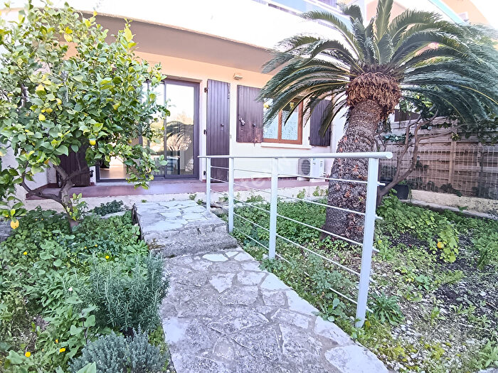 Appartement à vendre - Six-Fours-les-Plages, Roumagnan, Talian, Audibert, Verger - 3 pièces - 2 chambres