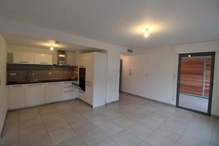 Appartement à louer - Parc Berthault, Ajaccio - 2 pièces - 1 chambre