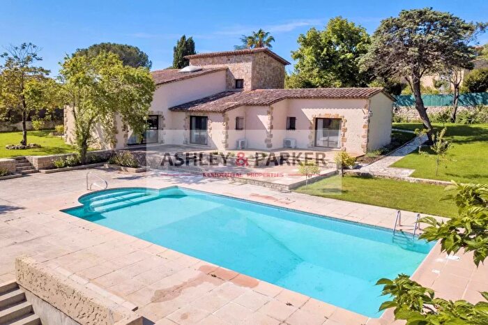 Maison à vendre - Valbonne, Val de Cuberte, Les Parés, Les Peyrouos - 7 pièces - 4 chambres