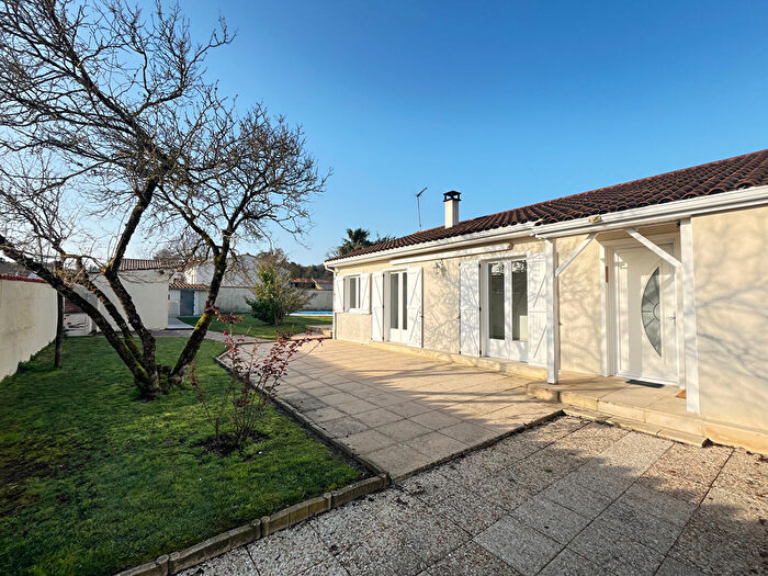 Maison à louer - Genté - 5 pièces - 4 chambres