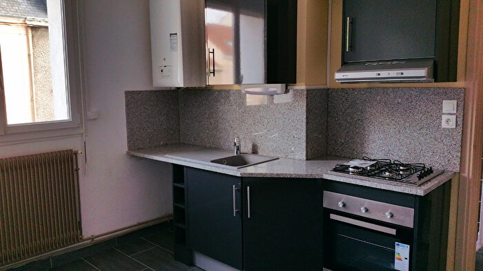 Appartement à louer - Le Creusot, Sud Est - 2 pièces - 1 chambre