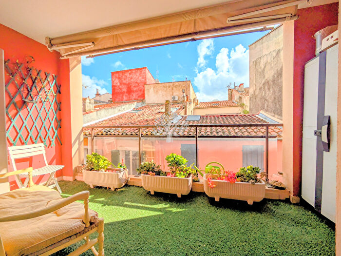 Appartement à vendre - Sanary-sur-Mer, Centre-ville, Port - 2 pièces - 1 chambre