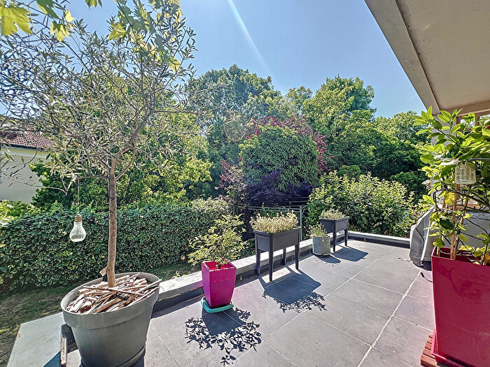 Maison 7 pièces à Suresnes, Plateau Ouest, à vendre