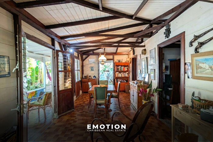 Maison à vendre - Le Moule - 5 pièces - 4 chambres