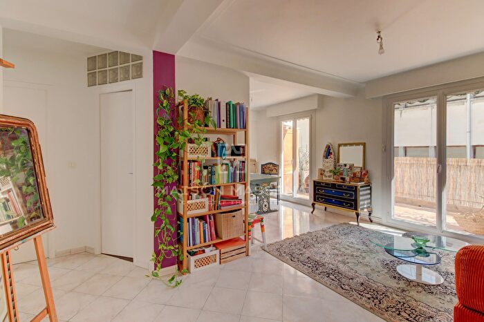 Appartement 2 pièces à Nice, Madeleine, à vendre