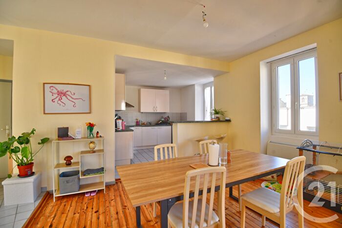 Appartement 4 pièces à Romans-sur-Isère, Centre-ville, à vendre