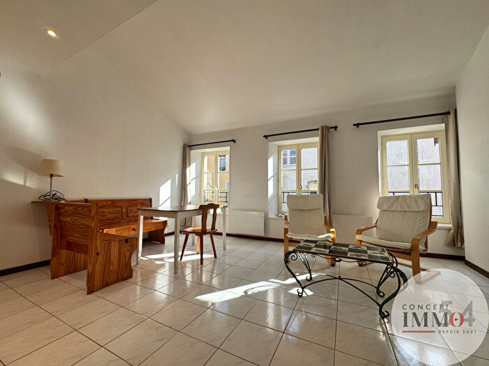 Appartement à louer - Toul, Centre-ville - 2 pièces - 1 chambre