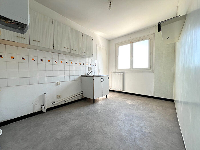 Rezé, Pont Rousseau : Appartement 3 pièces à vendre