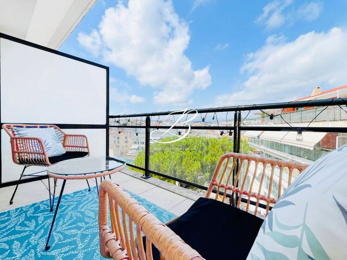 République, Cannes : Appartement 1 pièce à louer
