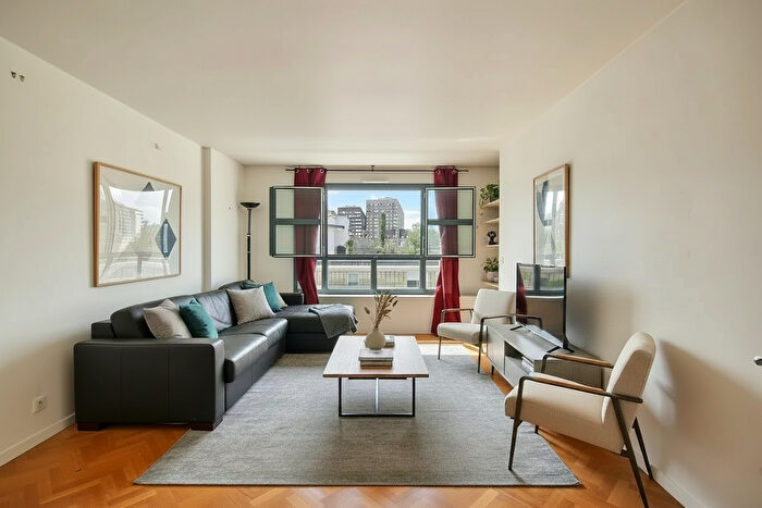 Courbevoie, Hôtel de ville : Appartement 2 pièces à vendre