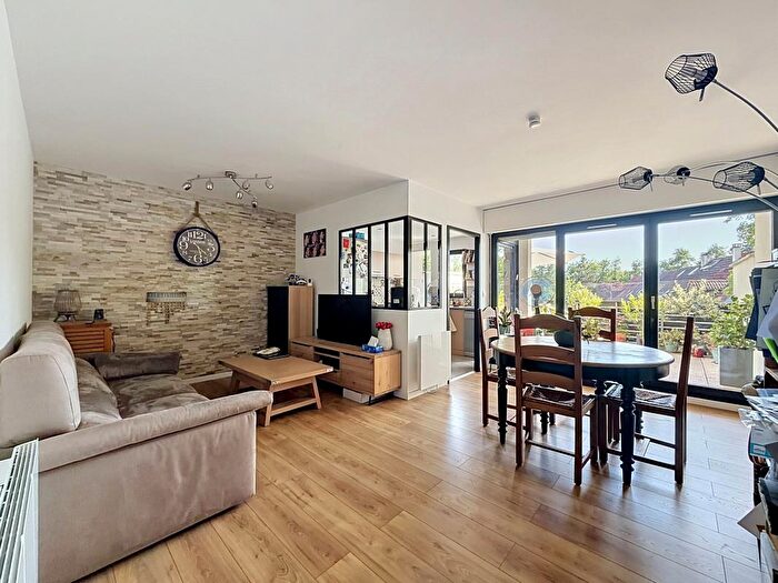 Voisins-le-Bretonneux - Appartement 3 pièces à vendre