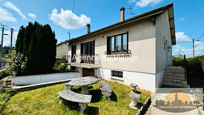 Maison à vendre - Hénonville - 8 pièces - 5 chambres