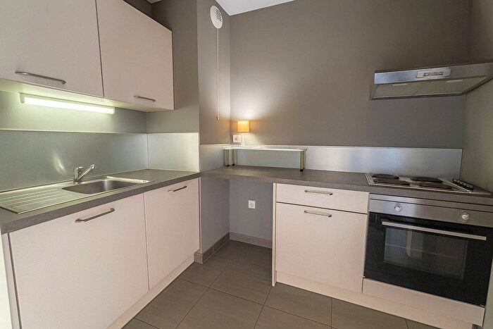 Appartement à louer - Juvignac - 3 pièces - 2 chambres