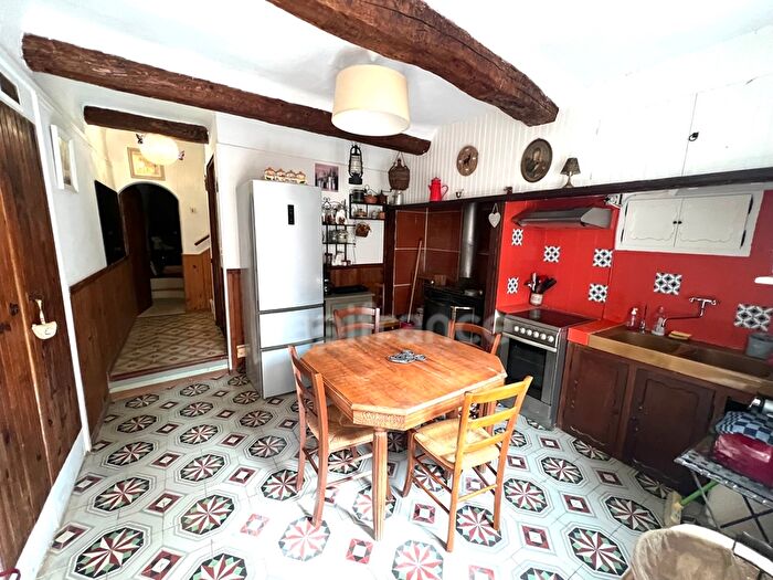 Saint-Martin-de-Brômes : Maison 6 pièces à vendre