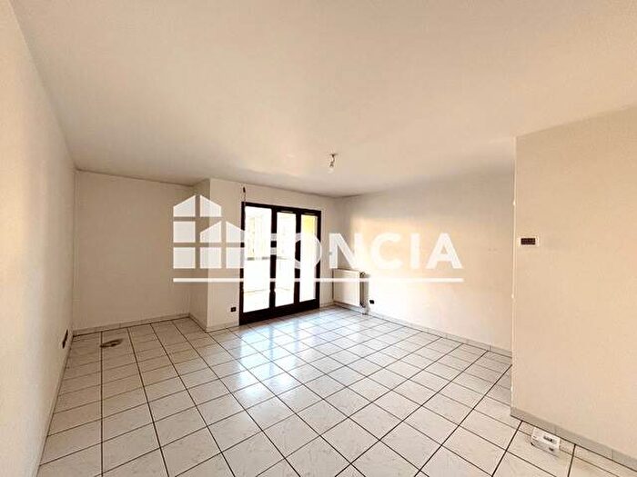 Appartement à louer - Centre Ville Ouest, Voiron - 3 pièces - 2 chambres