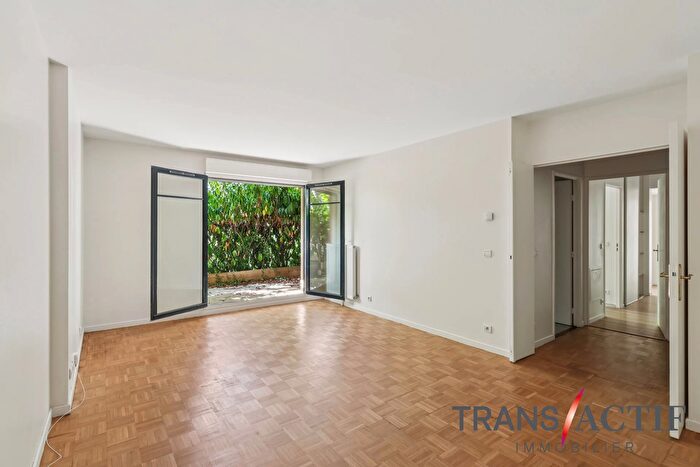 Appartement à vendre - Rambouillet, Centre-ville - 4 pièces - 3 chambres