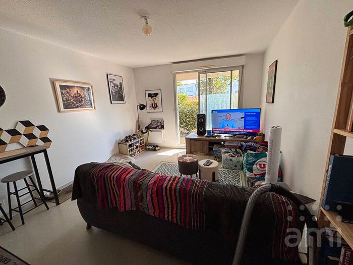 Centre Ville, Niort : Appartement 2 pièces à louer