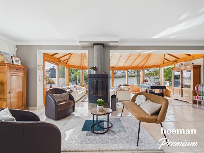 Maison à vendre - Saint-Sébastien-sur-Loire, Ouest - 7 pièces - 4 chambres