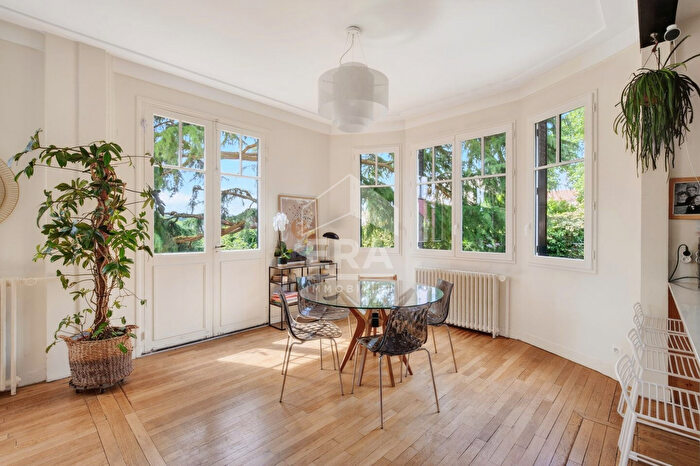 Vaucresson : Maison 4 pièces à vendre
