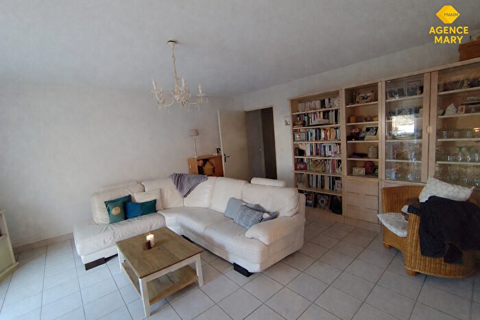 Appartement à vendre - Bellerive-sur-Allier - 3 pièces - 2 chambres