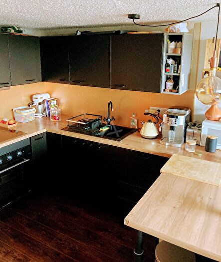 Rezé, Hôtel de Ville : Appartement 3 pièces à vendre