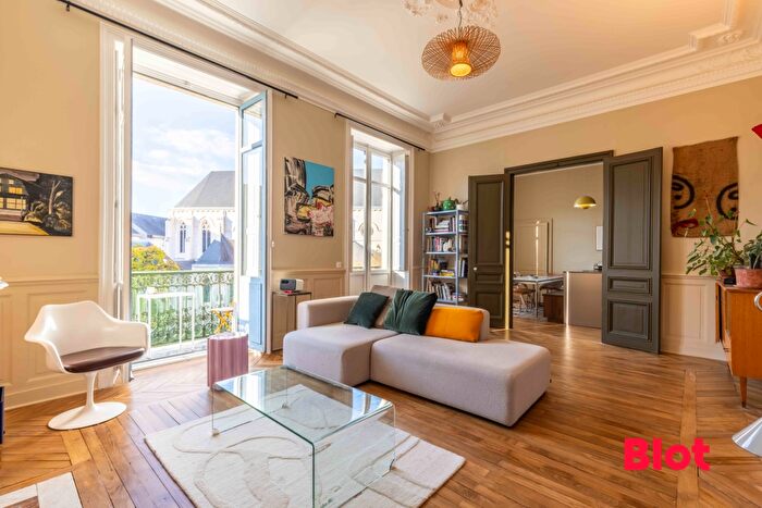 Appartement à vendre - Quartiers Centre, Fougères, Sévigné - 6 pièces - 4 chambres